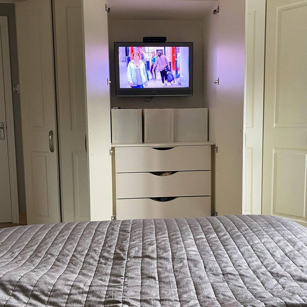 10 TV Placements For Small Bedrooms You'll Love | GoDownsize