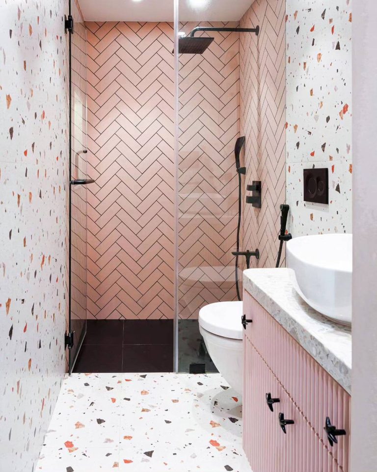 Dusty Rose Bathrooms: 23 Ideas for Small Spaces | GoDownsize