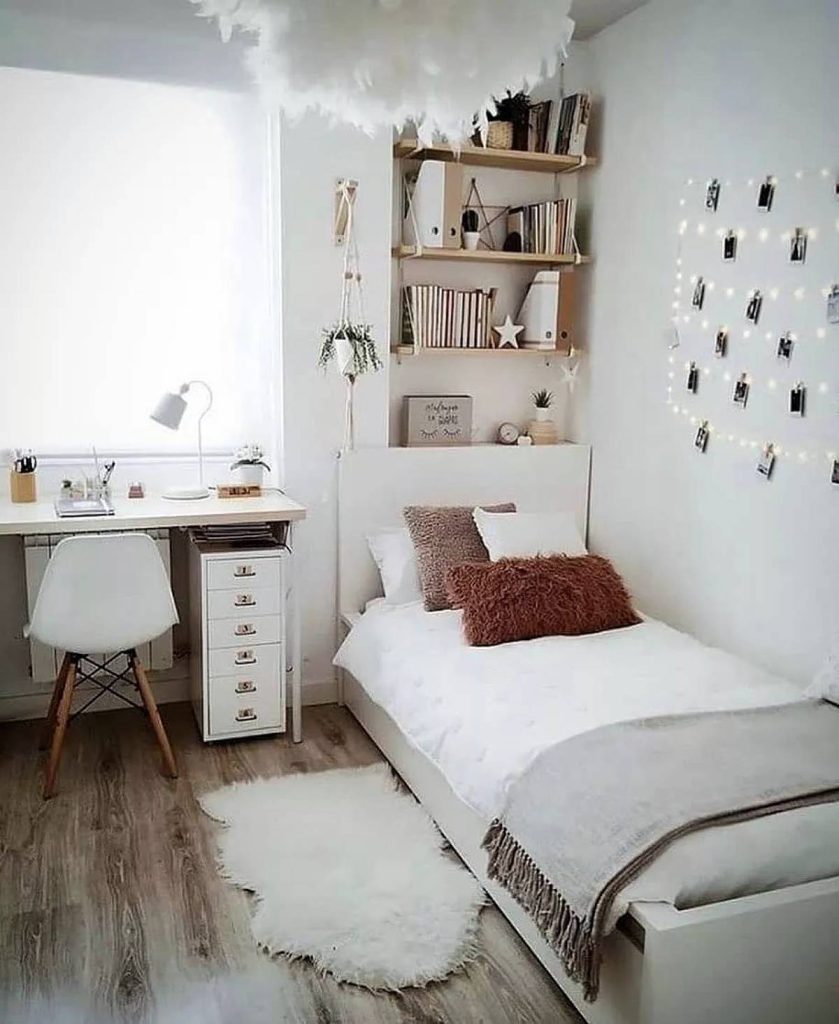 15 Tiny Bedroom Layouts That Work Really Well | GoDownsize