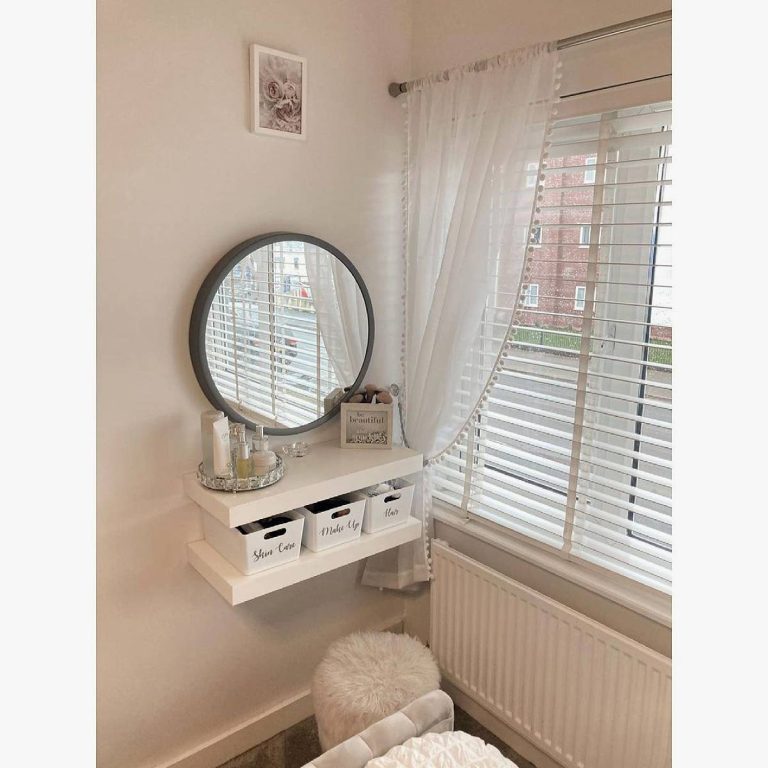27 Vanity & Dressing Tables That Work Really Well | GoDownsize