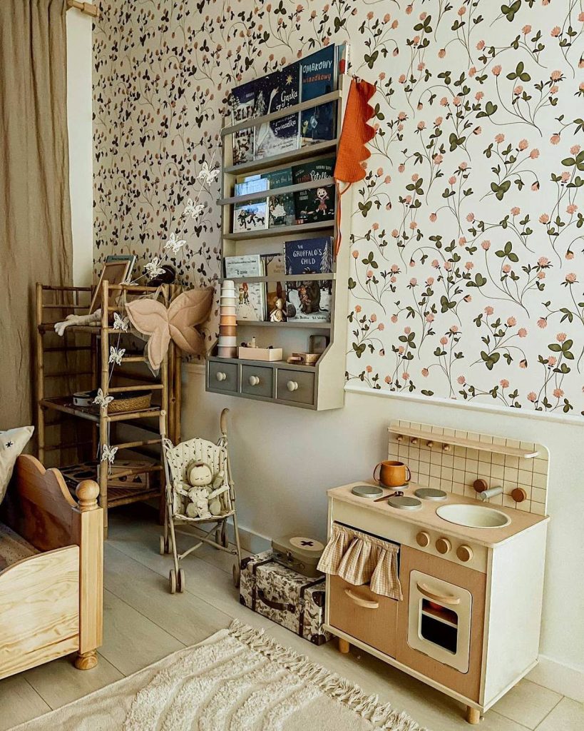 30 Wallpaper Ideas For Little Girl's Rooms | GoDownsize