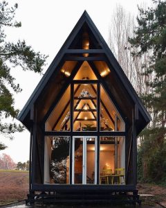 23 Small Cabins That Look Amazing (Pictures) | GoDownsize