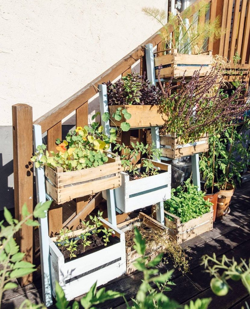 25 Great Pallet Projects For Your Garden | GoDownsize