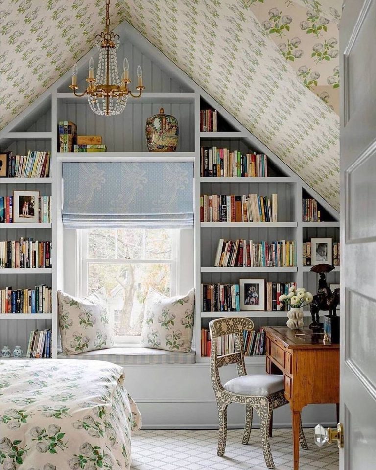 31 Bedrooms With Slanted Ceilings You'll Love | GoDownsize