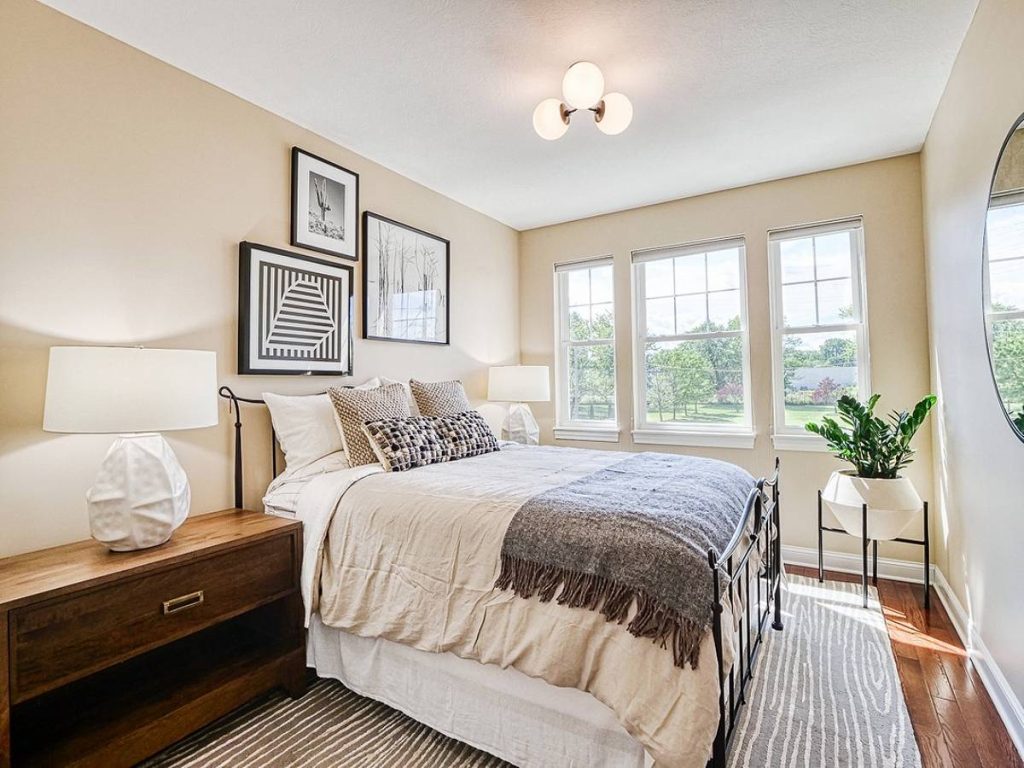23 Guest Bedroom Ideas That Looks Great | GoDownsize