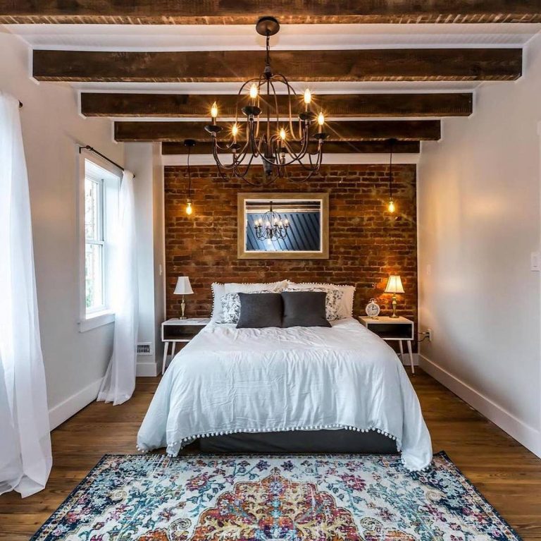 21 Bedrooms With Exposed Brick Walls That Look Great | GoDownsize