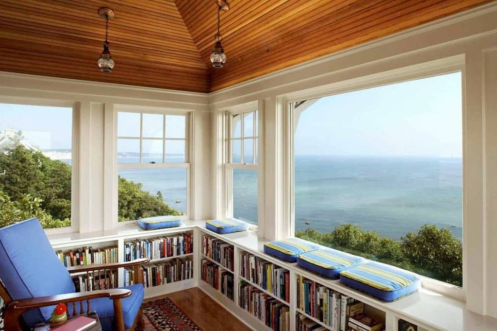 17 Bookshelves Under-Window That Look Amazing | GoDownsize