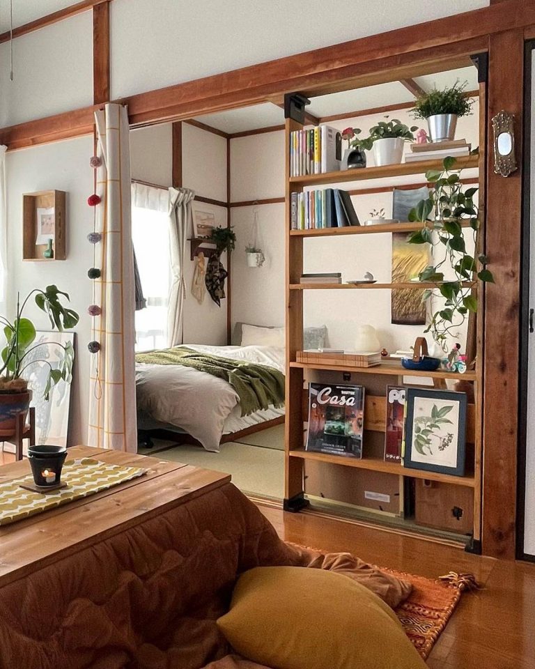 24 Bookshelves As Room Dividers That Look Amazing | GoDownsize